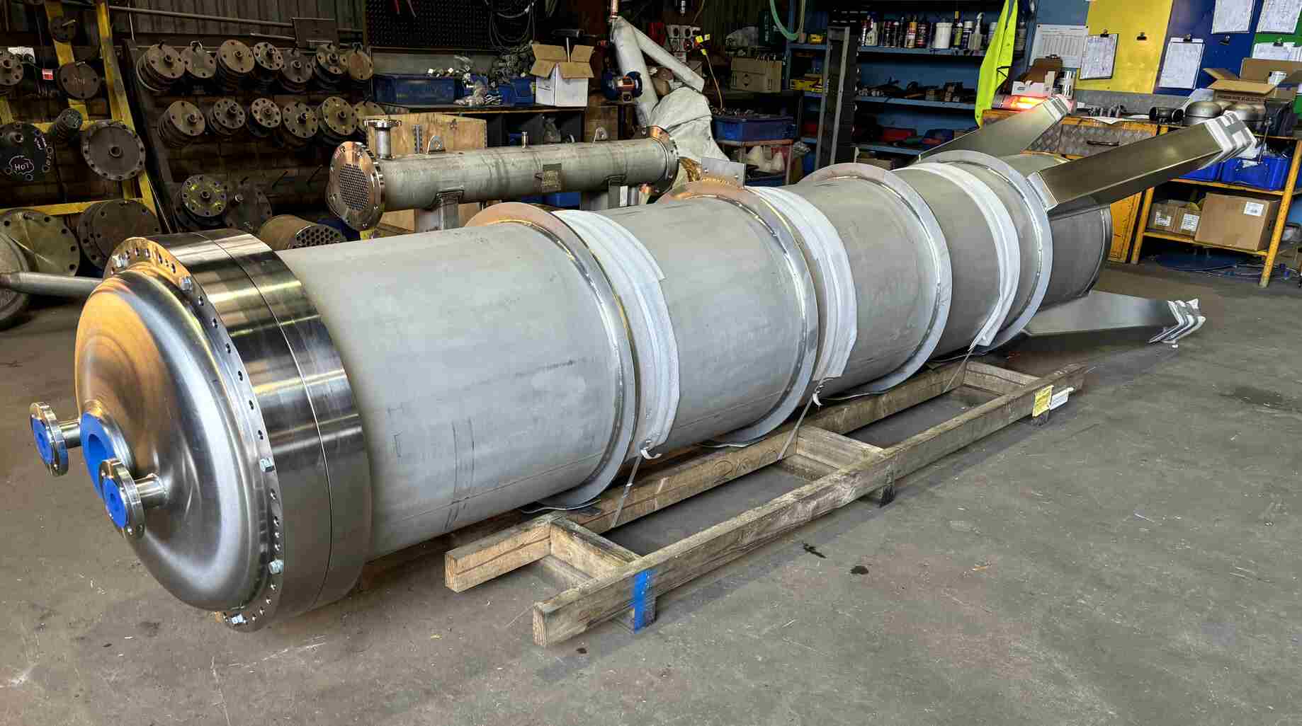 750NB Rotating Disc Column from SS316, Polished | britannia:jahco